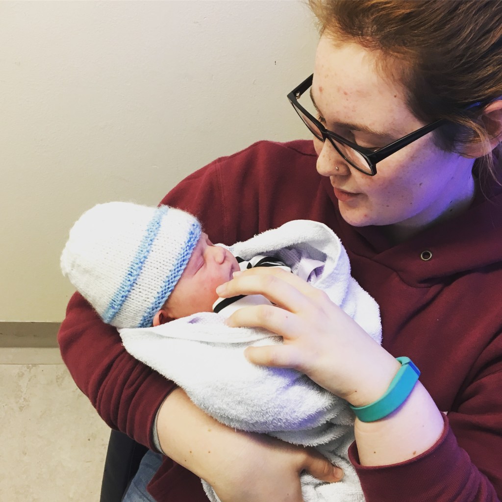 Sunday 7: The Perks of Being an Auntie – Chloe Metzger